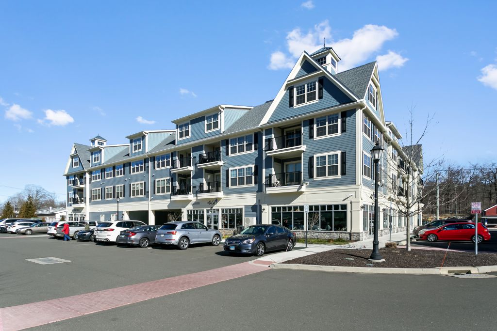 Explore Our Gallery | Brookfield Village Apartments
